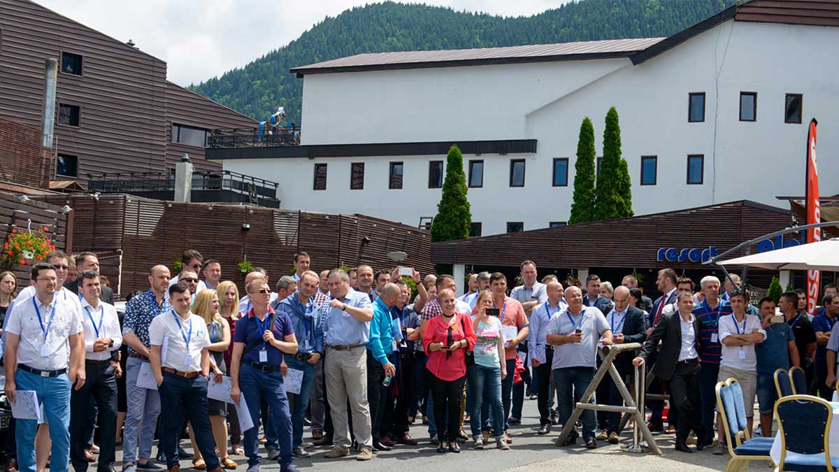 A unique plastic processing event in the Romanian Alps